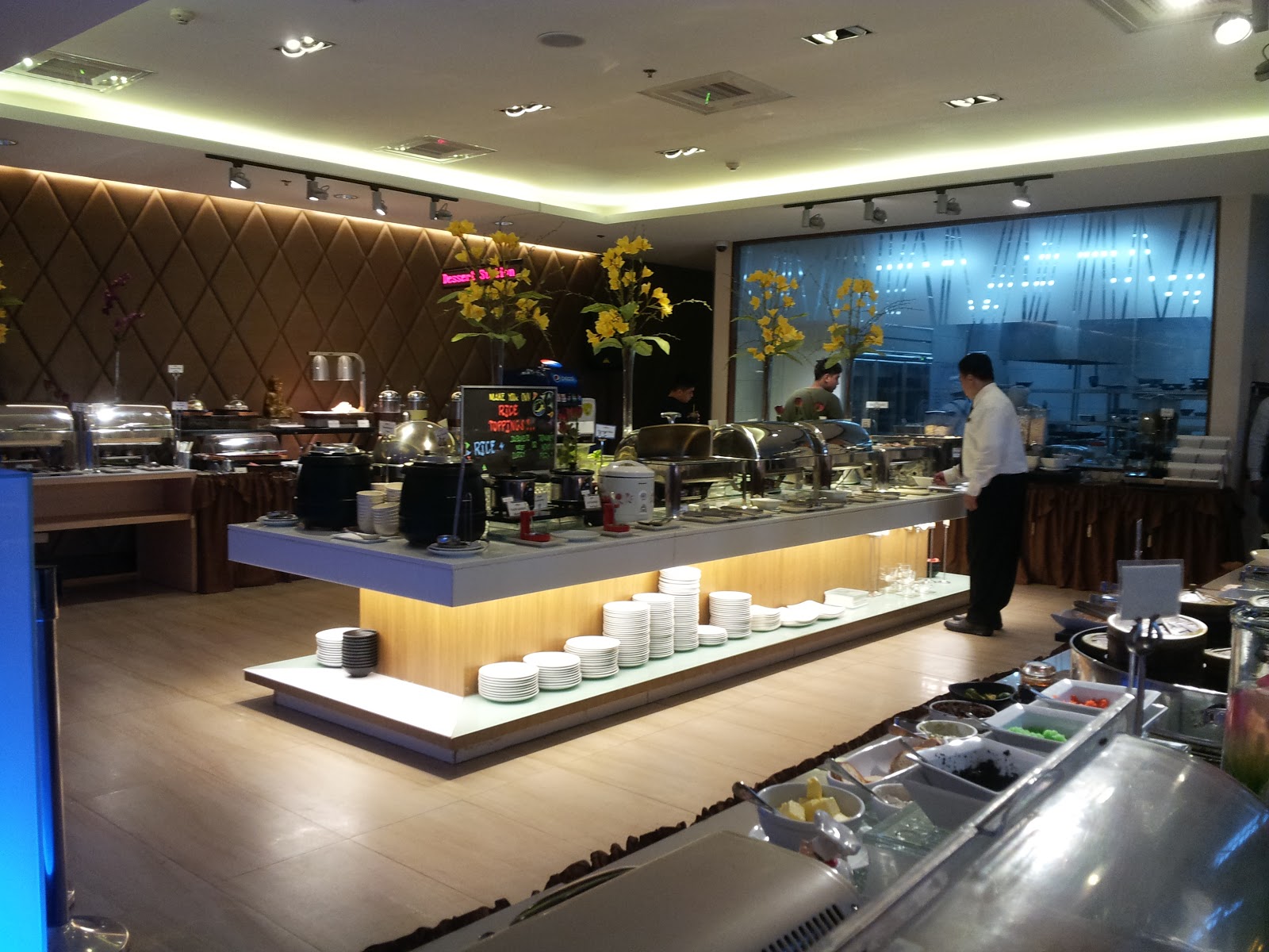 Staycation: Ace Coffee Lounge Pasig (Ace Hotel & Suites) | Times of ...