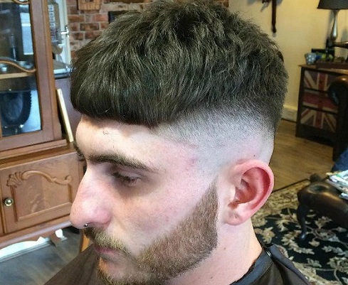 23 Model Potongan Rambut Pendek Untuk Pria Terbaru - RINI KURSUS SALON ...