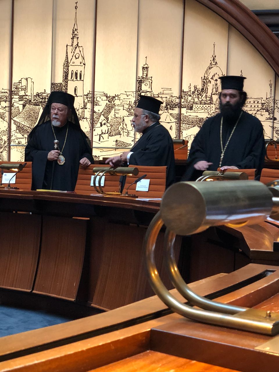 ΕΝΟΡΙΑ "ΤΡΙΩΝ ΙΕΡΑΡΧΩΝ" ΑΝΝΟΒΕΡΟΥ: Η ΠΟΛΗ ΤΟΥ ΑΝΝΟΒΕΡΟΥ ΤΙΜΗΣΕ ΤΗΝ ...