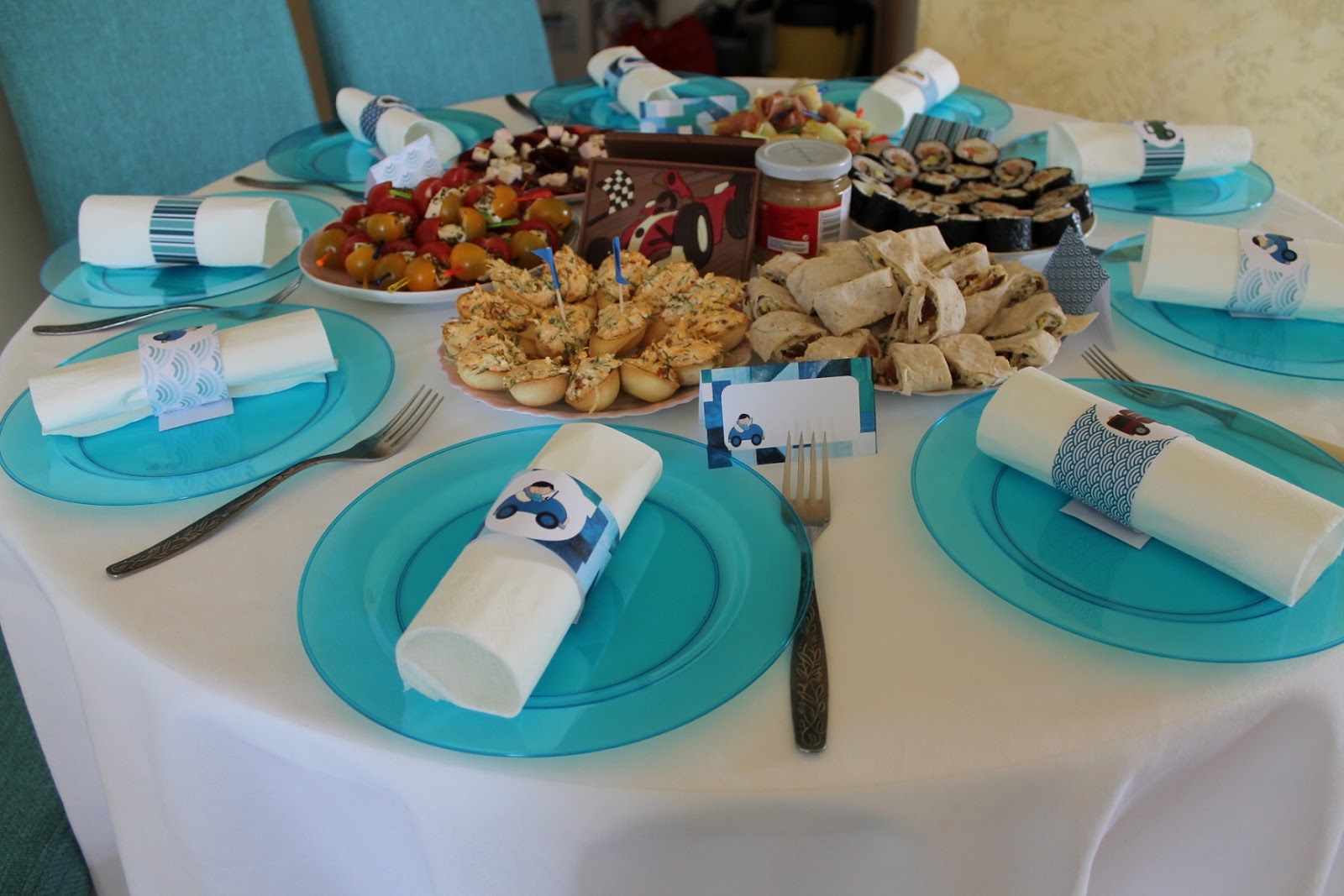 Jauku namuose: Vaiko gimtadienis mašinėlių tema