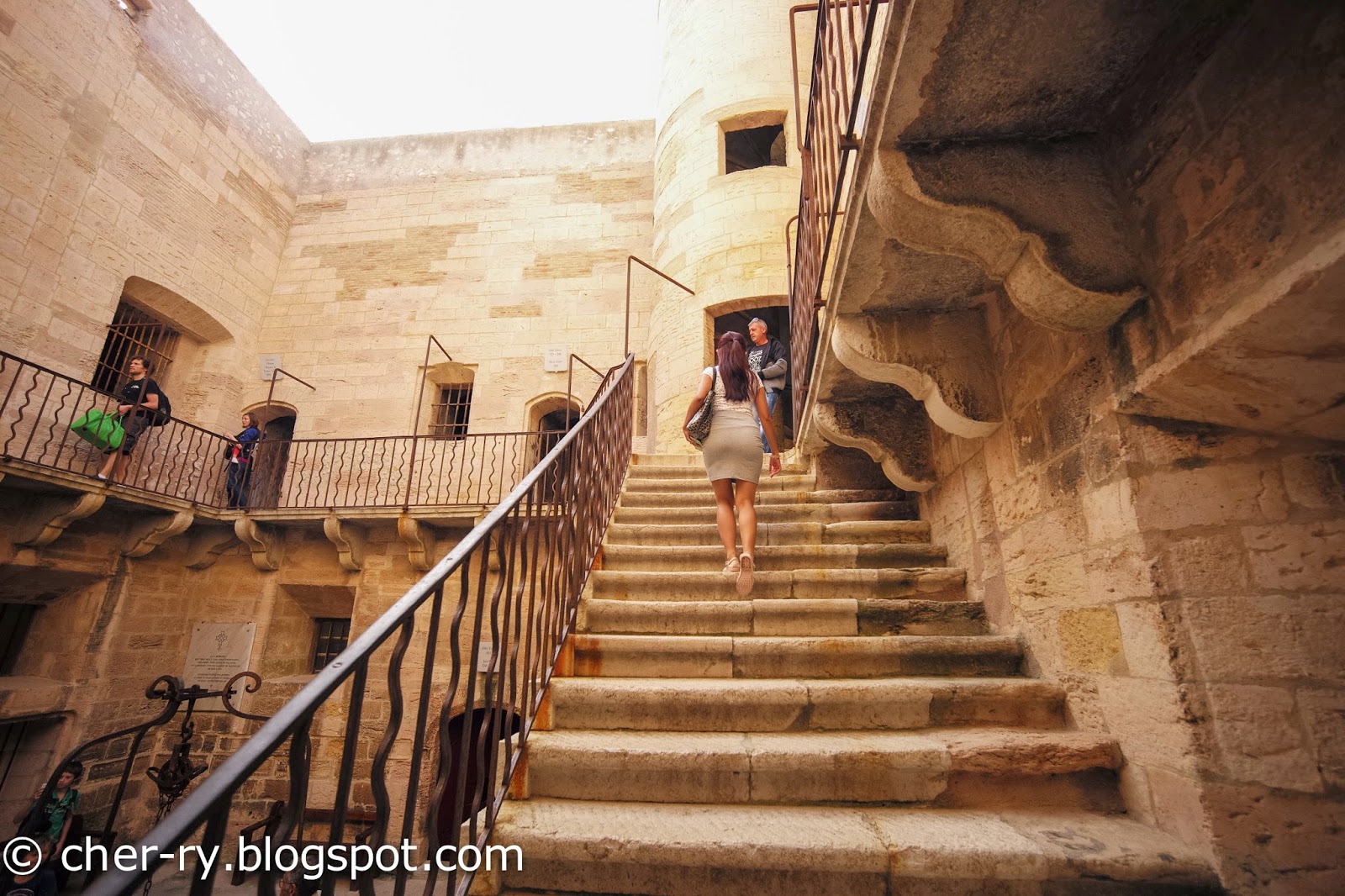 Life of a Lil Notti Monkey: Island Hopping in Marseille, France