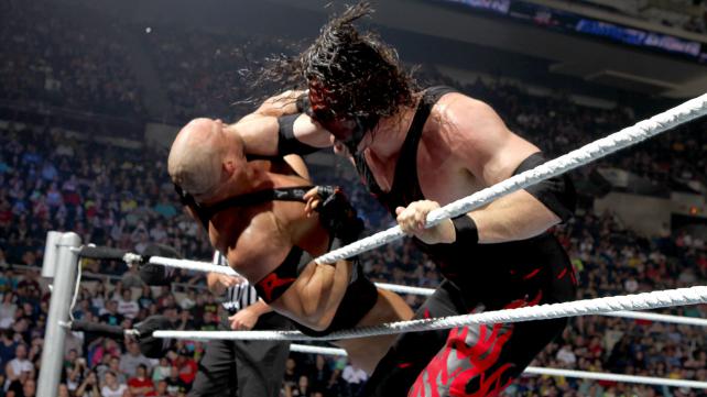 WWE In live!!!!: RYBACK vs KANE
