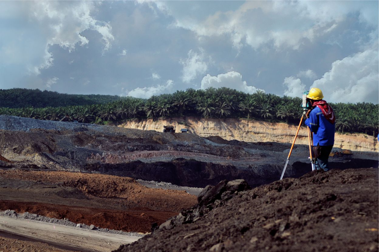 Keluarga Besar PT. Jhonlin Baratama (Part.1 : Engineering Team ...