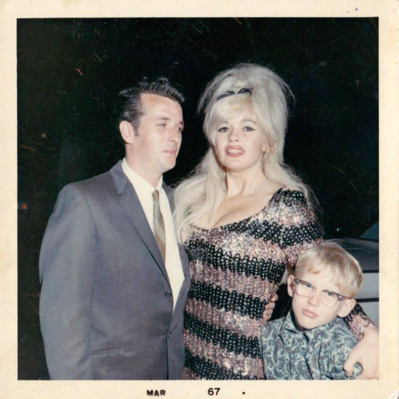 Celebs Are Just Like Us: 39 Lovely Snapshots That Capture Daily Life's ...