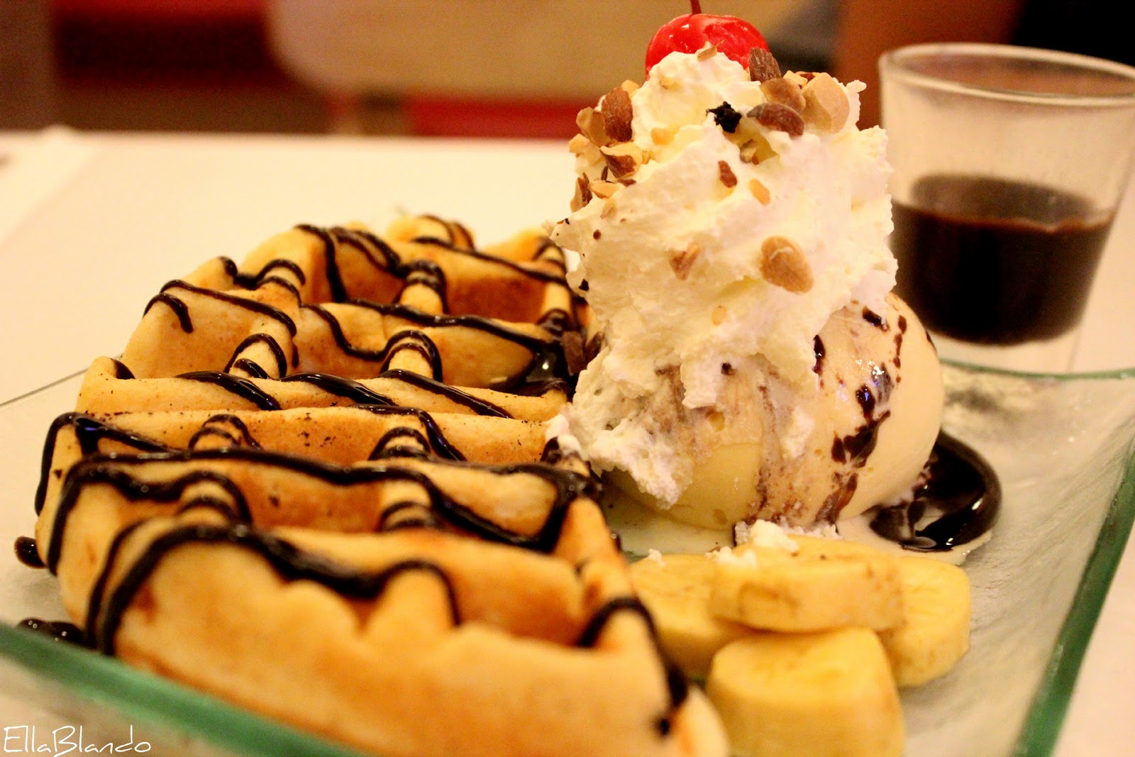 The Travellar: A Unique Sundae Experience