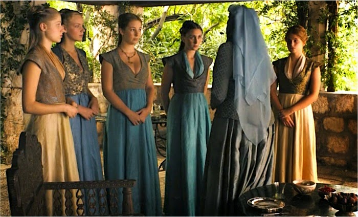 GAME OF CLOTHES: Sansa Stark and Margaery Tyrell in Two Swords and The ...