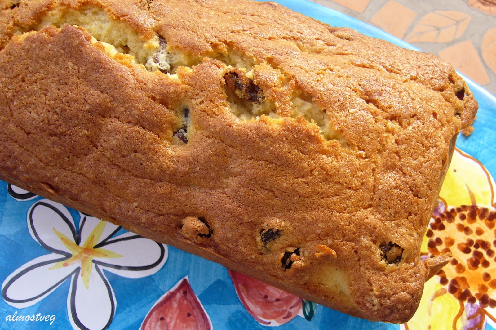 Orange tea cake with boozy raisins