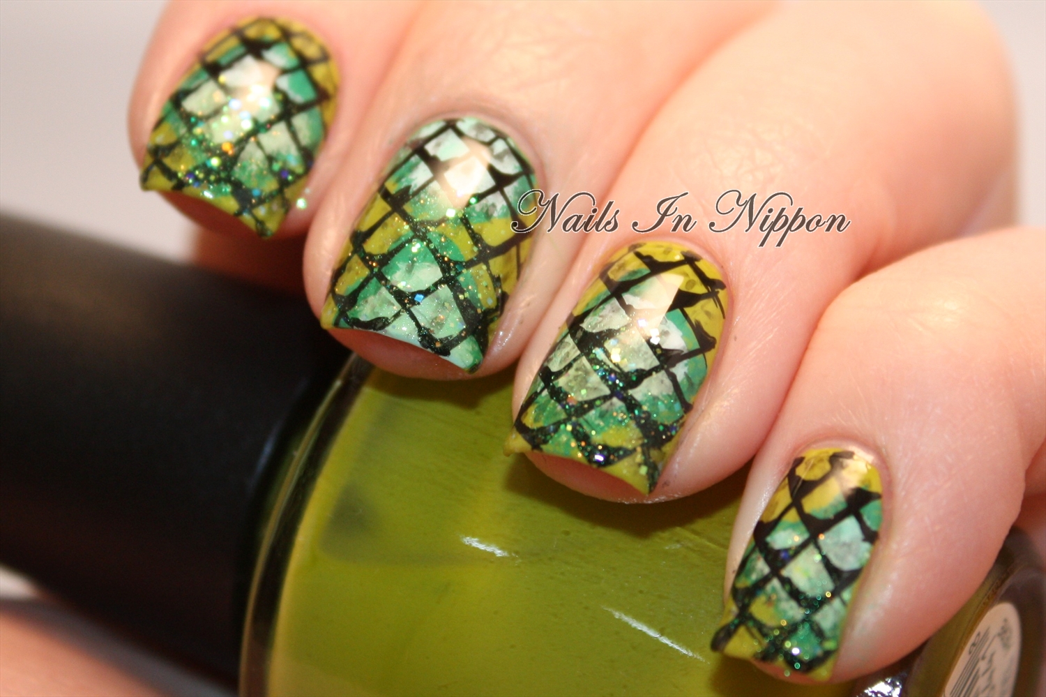 Nails In Nippon: Emerald Tree Boa Snakeskin