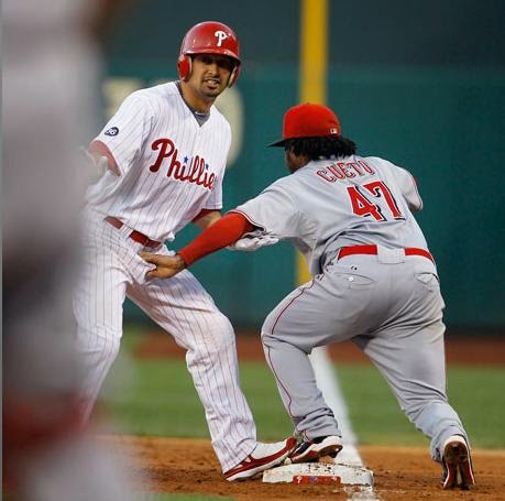 facebooking from the edge...: The One With All The Crotch Grabbing