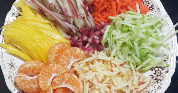 Eat, Travel and Be Merry: DIY Fruit Yu Sheng (Prosperity Salad toss)