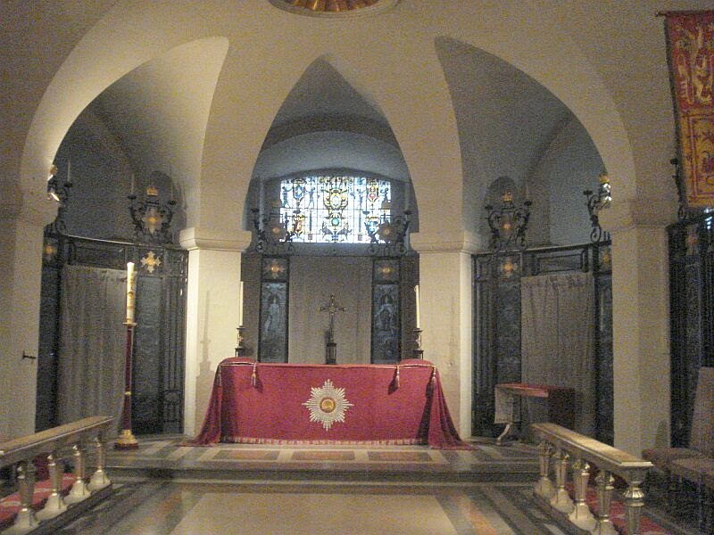 Weaver Street Geoff: Remembrance, Hugh Simmonds CBE and the Book