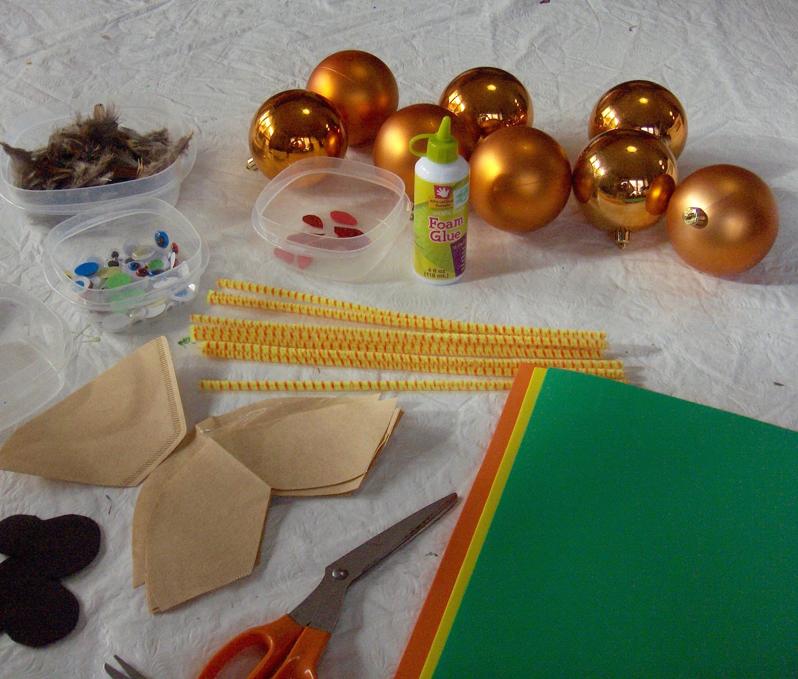 Somethings Old, New, Green, Redo!: Kid's Crafts:Roly-Poly Turkeys for ...