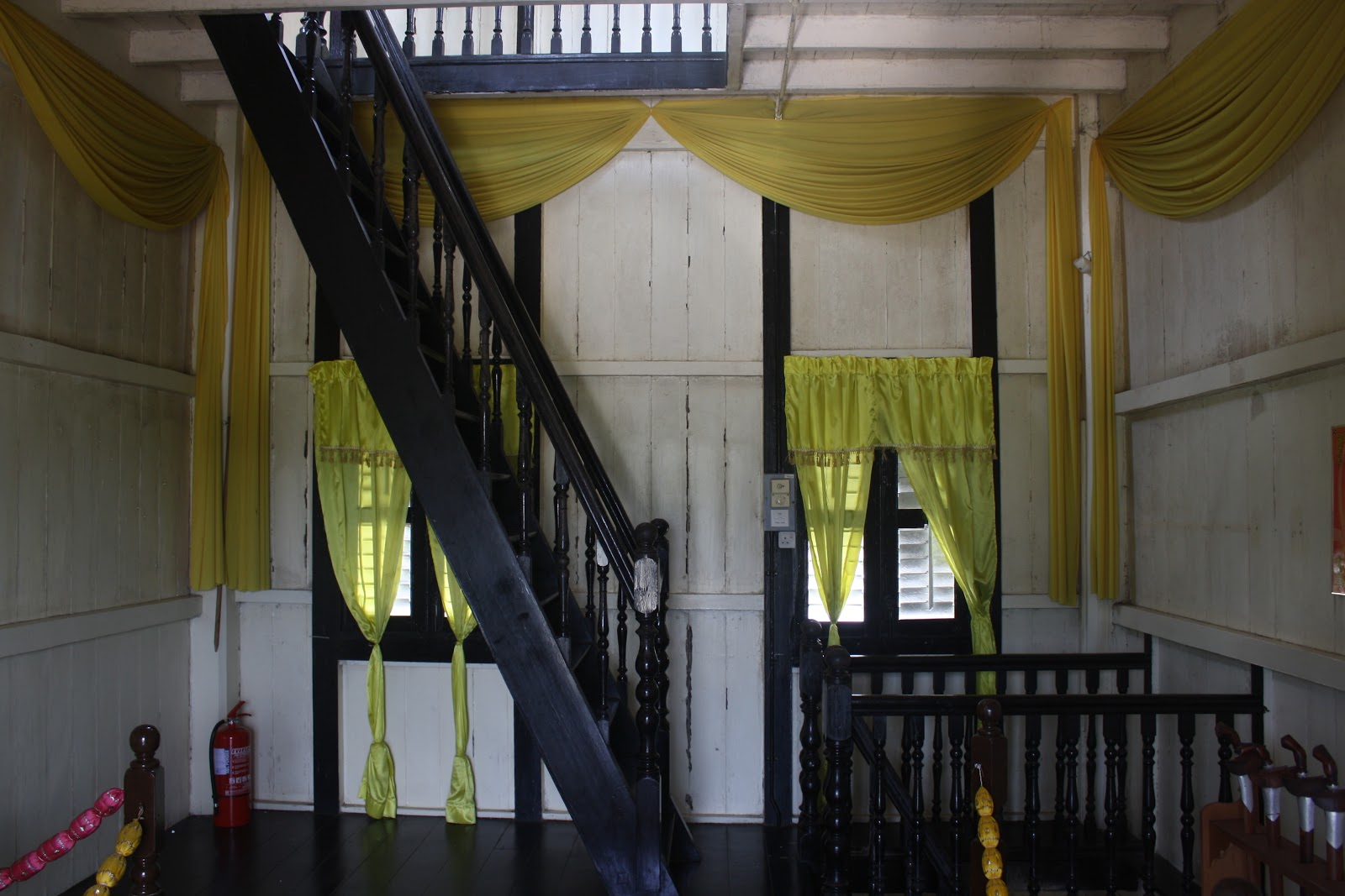 jalanjalan: Istana Lama Seri Menanti, Negeri Sembilan