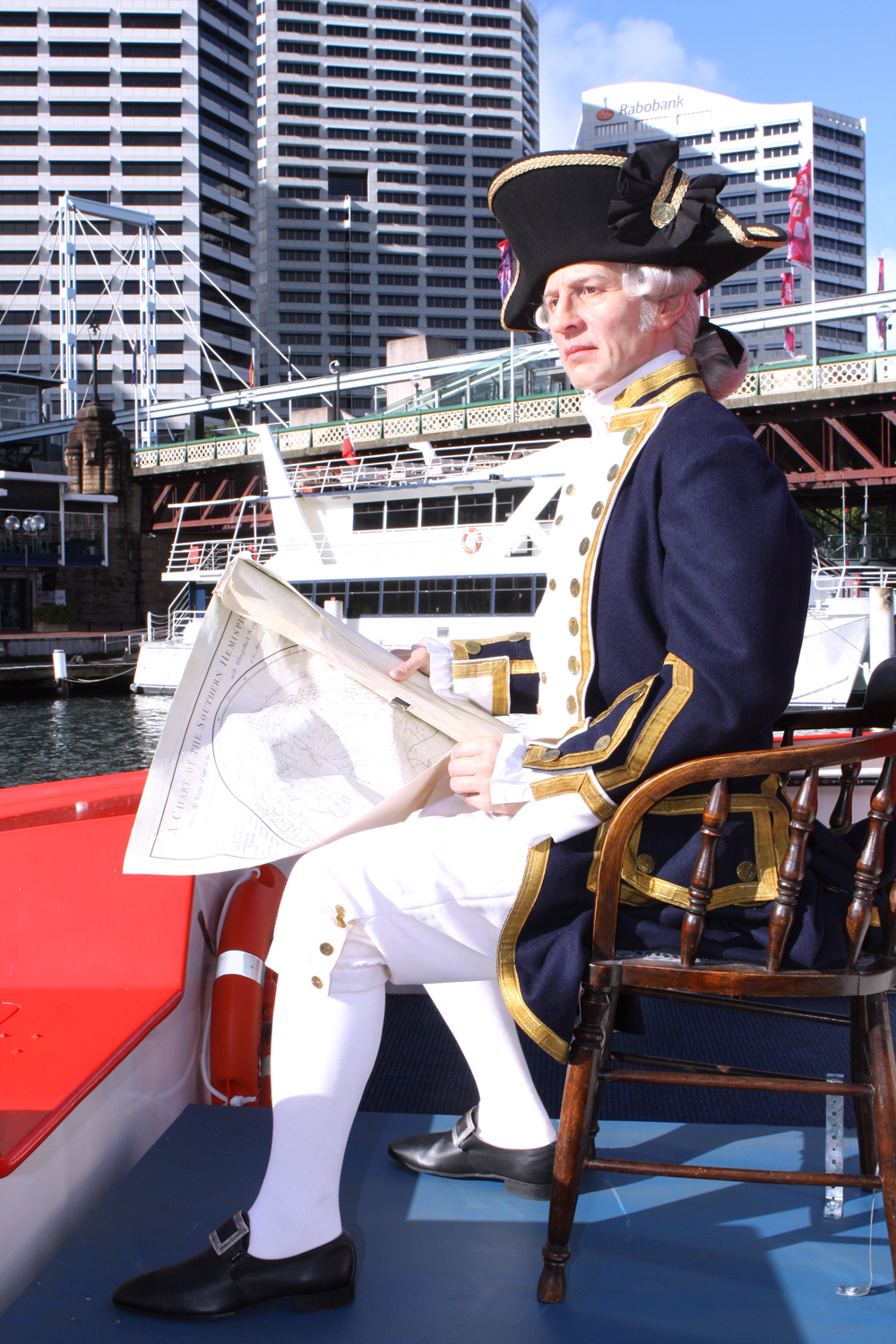Eva Rinaldi Photography: Captain Cook sails into Darling Harbour to ...
