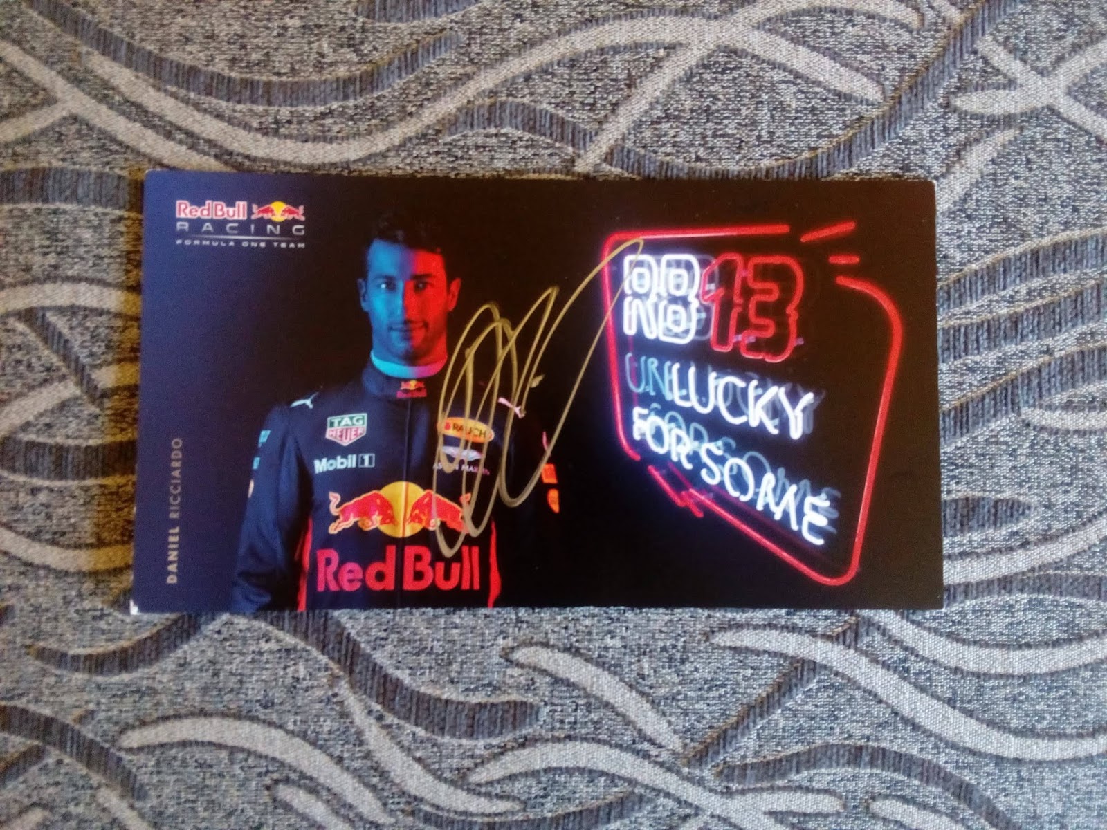 f1-signatures.com: NEW