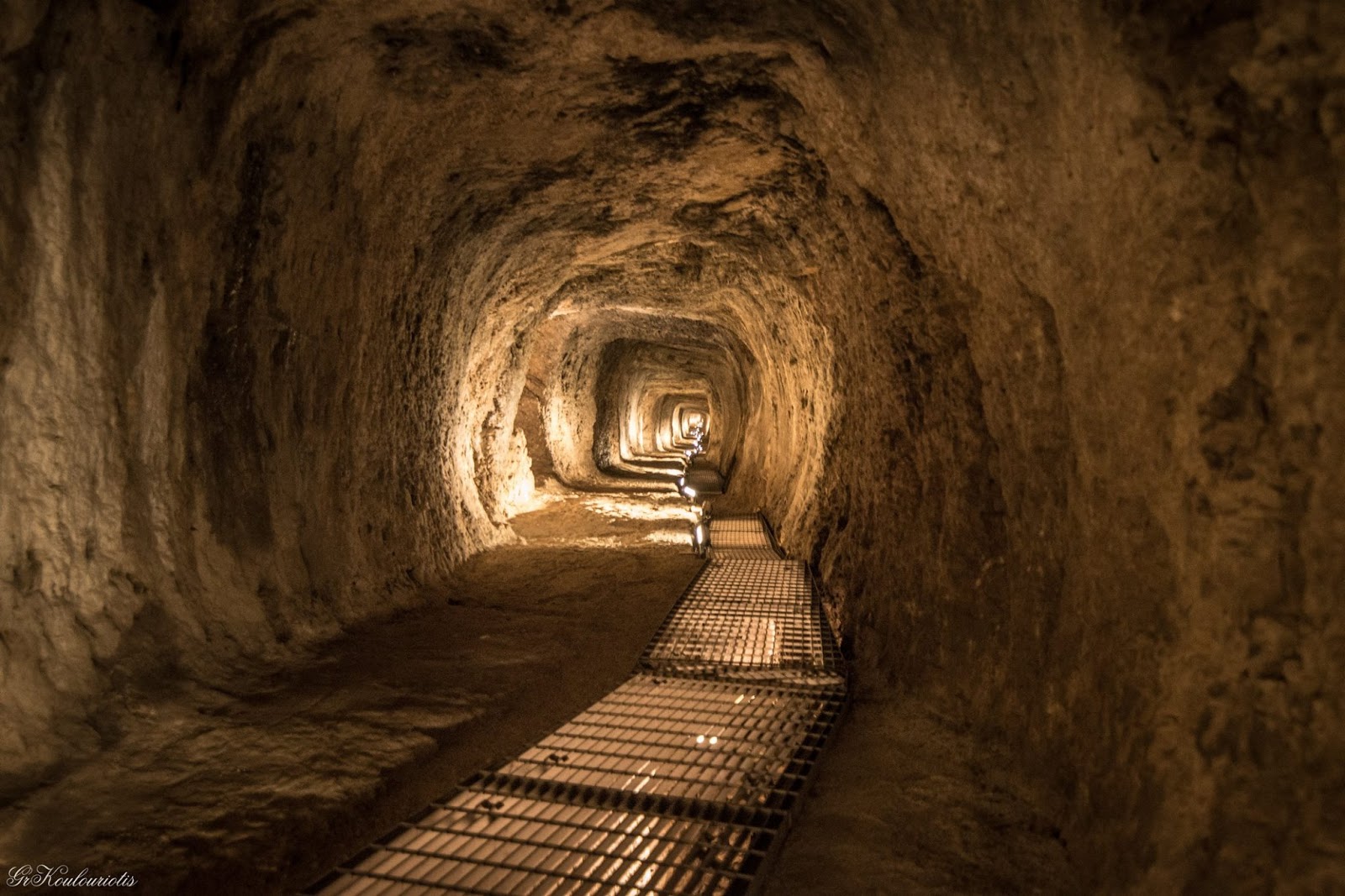 VIDEO & PICTURES: The great Tunnel of Eupalinos in Samos! - Samos Voice
