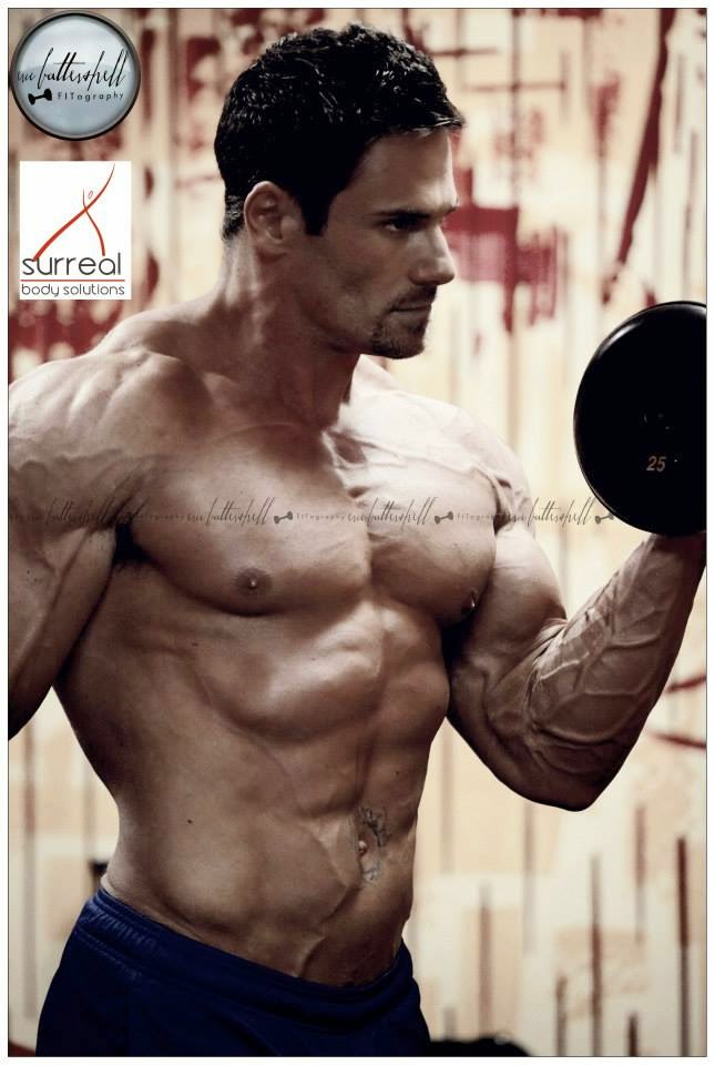 Fitness Best Physiques : Zeke Samples