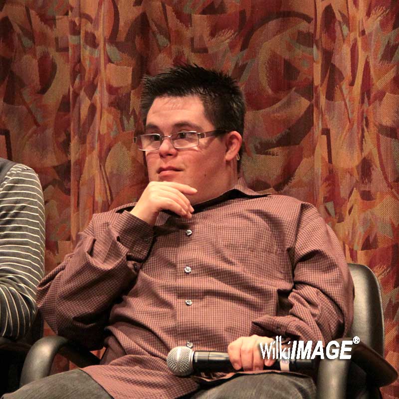 If You See Someone Without A Smile ...: Nov 13, 2012