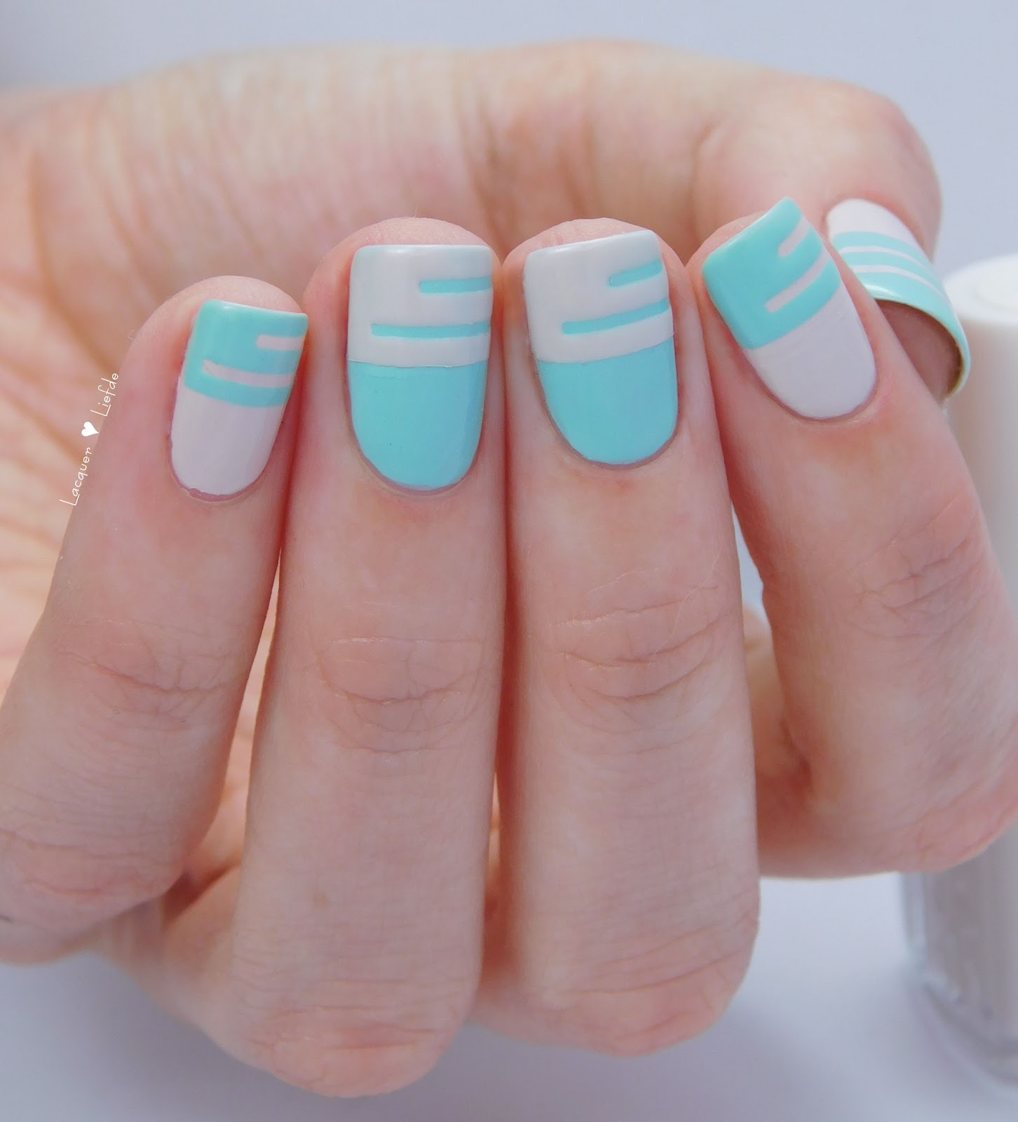 Lacquer Liefde: Cut Out Nails