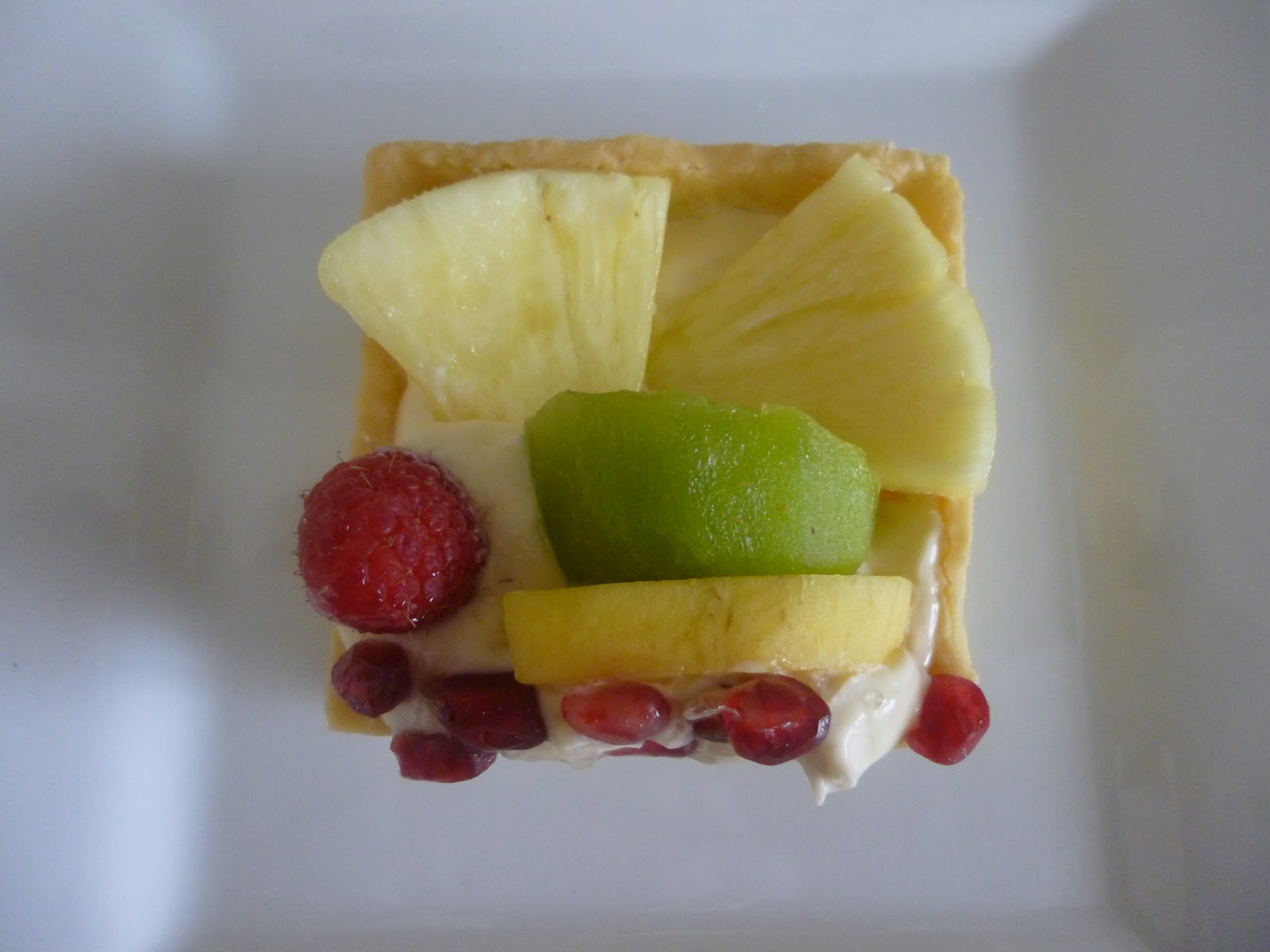 Marks & Spencer Food Reviews: M&S Exotic Fruit Tarts