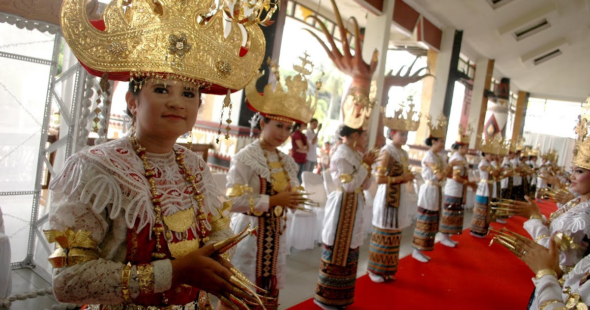 MAKALAH TRADISI DAN UPACARA ADAT : SUKU LAMPUNG ~ Novia Mufidah