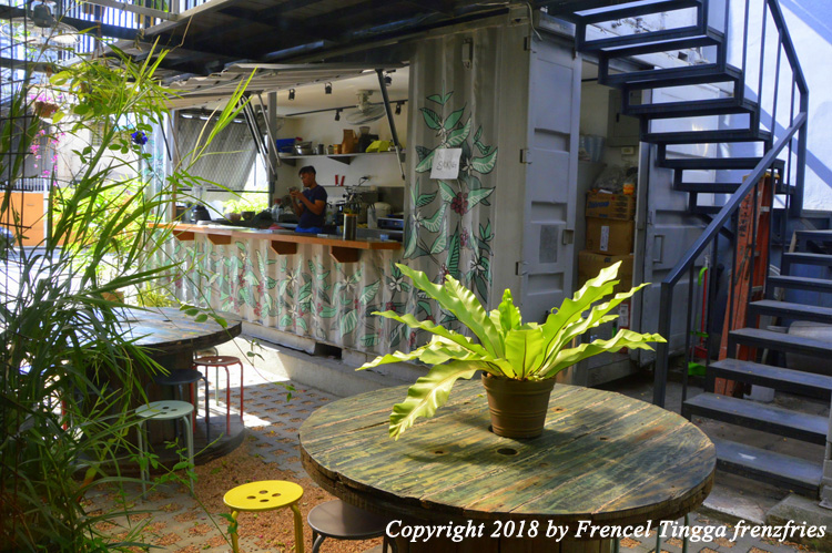 Frenz Fries: Hustle Café and Racket Room, Cubao
