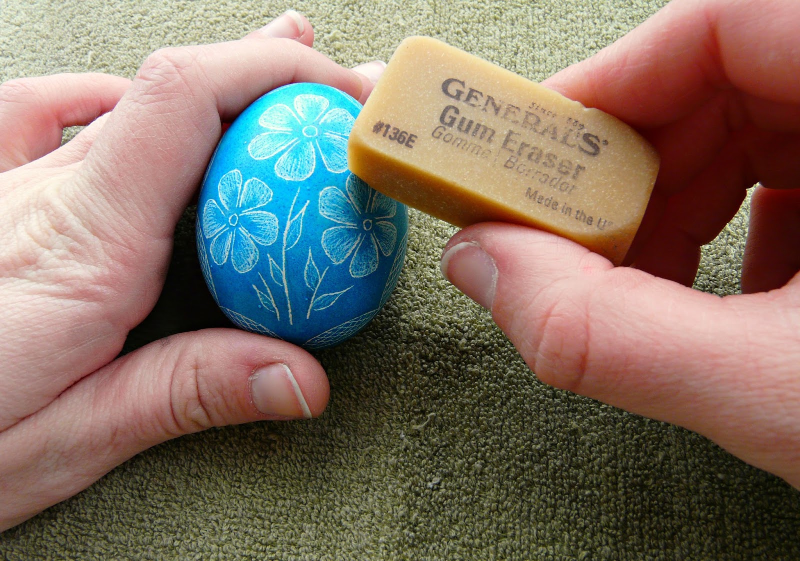 Lithuanian Egg Etching and Crafting: Throwback Thursday - Egg Etching ...
