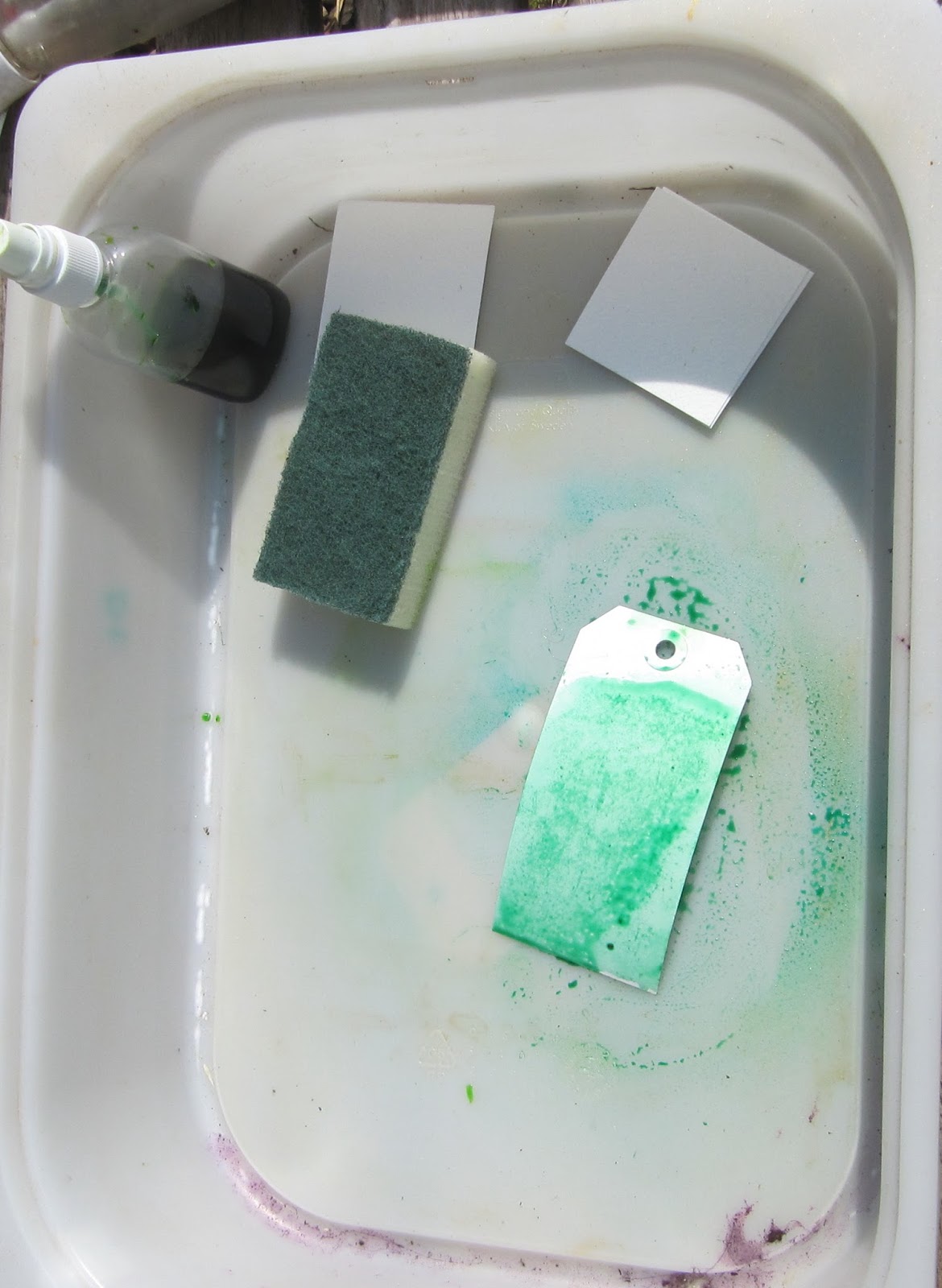 Oak House Studio: How to do my favourite technique with spray inks