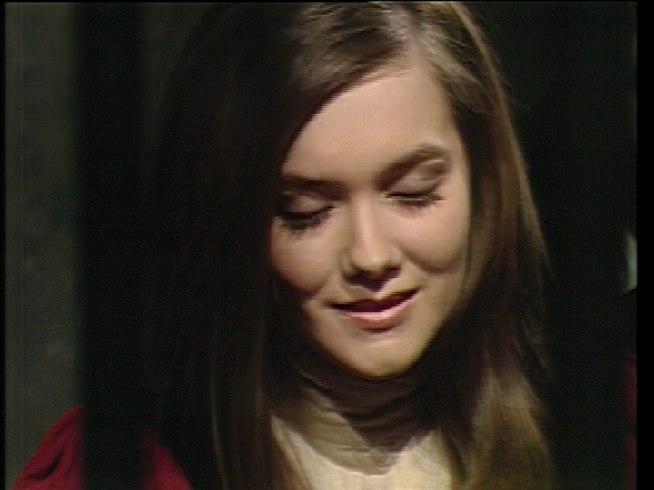 Shadows on the Wall: An Online Dark Shadows Fanzine: Very Victoria Winters