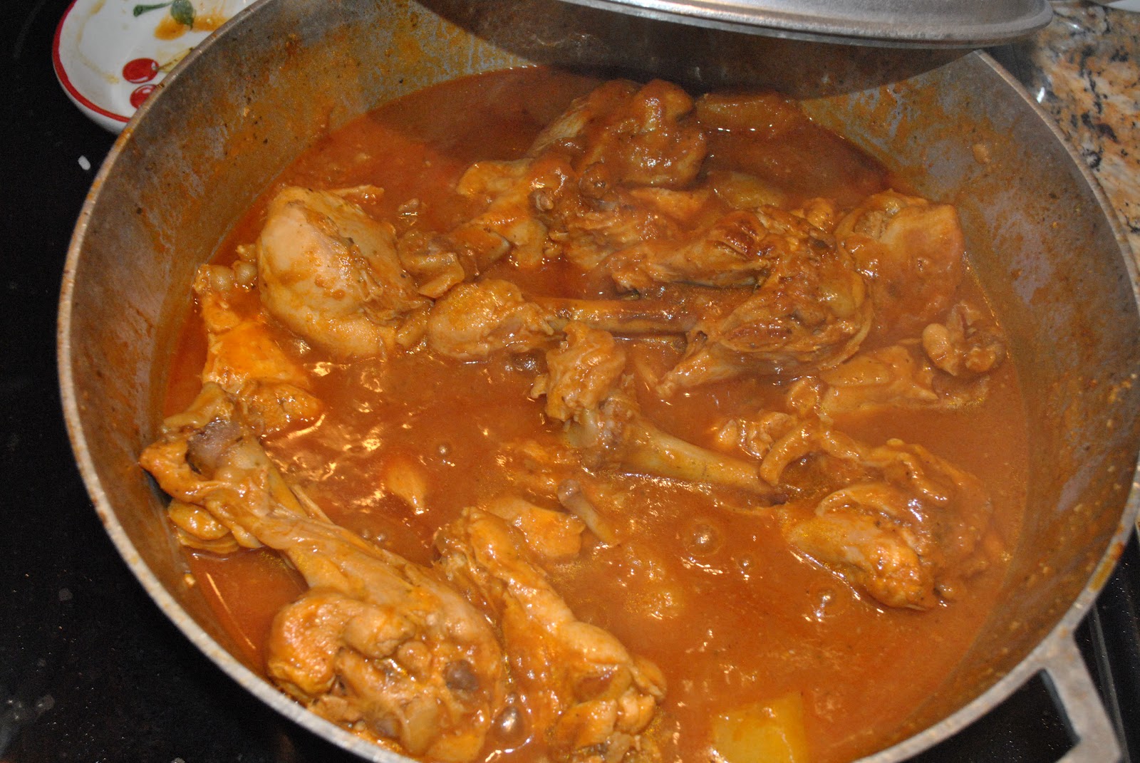 The Queen of Cravings: Pollo Guisado (Chicken Fricassee)