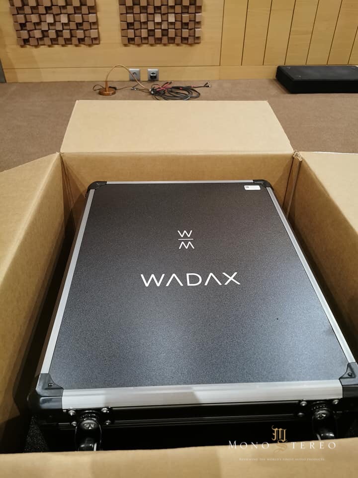 WADAX ATLANTIS REFERENCE DAC UNPACKING – M & S | Ultimate High-Fidelity
