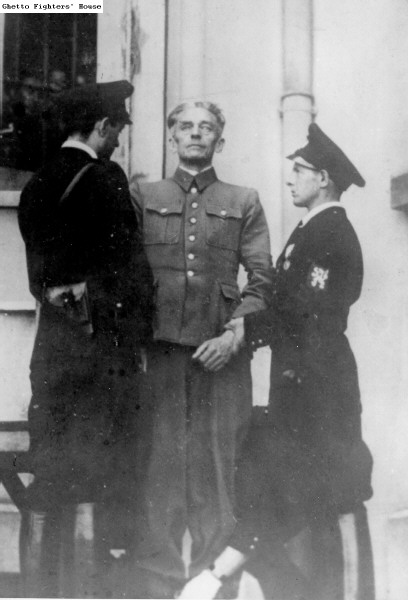 NAZI JERMAN: Album Foto Terbaik Karl-Hermann Frank