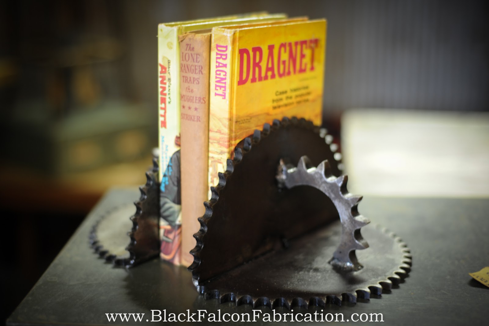 Black Falcon Fabrication: Vintage Finds and Interesting Objects