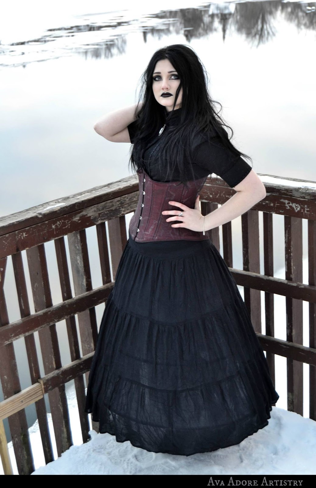 The Shadows Breathe: "Victorian Gothic" with Molly Kinney