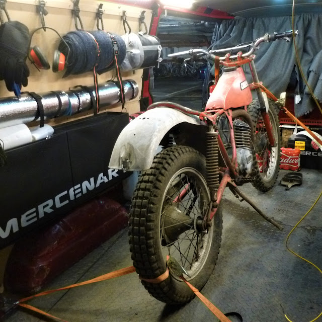 Mercenary Garage : Fantic 200