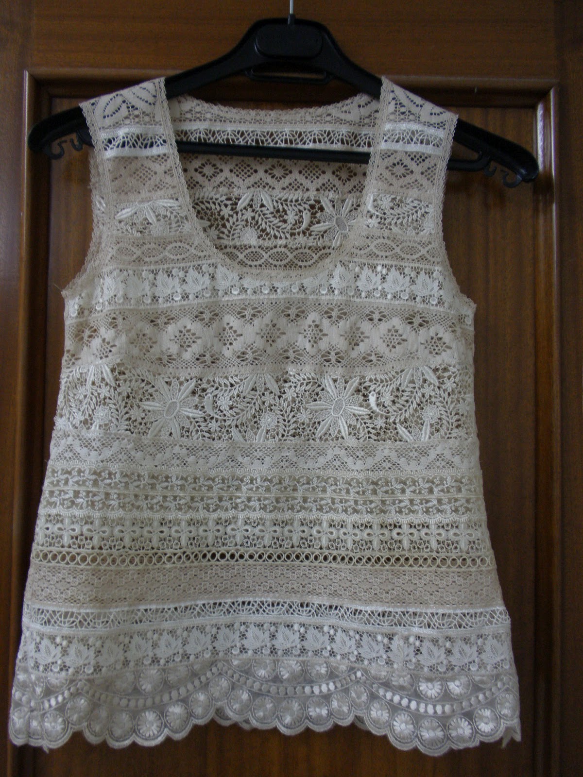 De costuras y otras cosas: ENCAJES, ENTREDOSES, PUNTILLAS, ...... Y TÉ