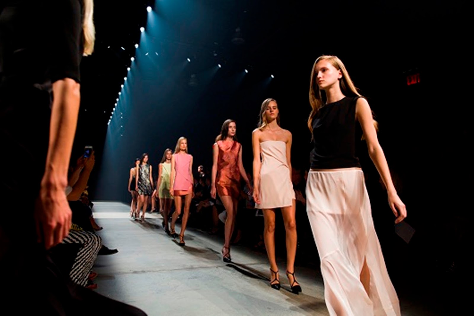 Anuncian curso de modelaje, actuación y televisión. | ATMOSFERA DIGITAL