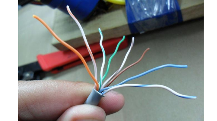 Pasos para configurar un cable de red directo y cruzado