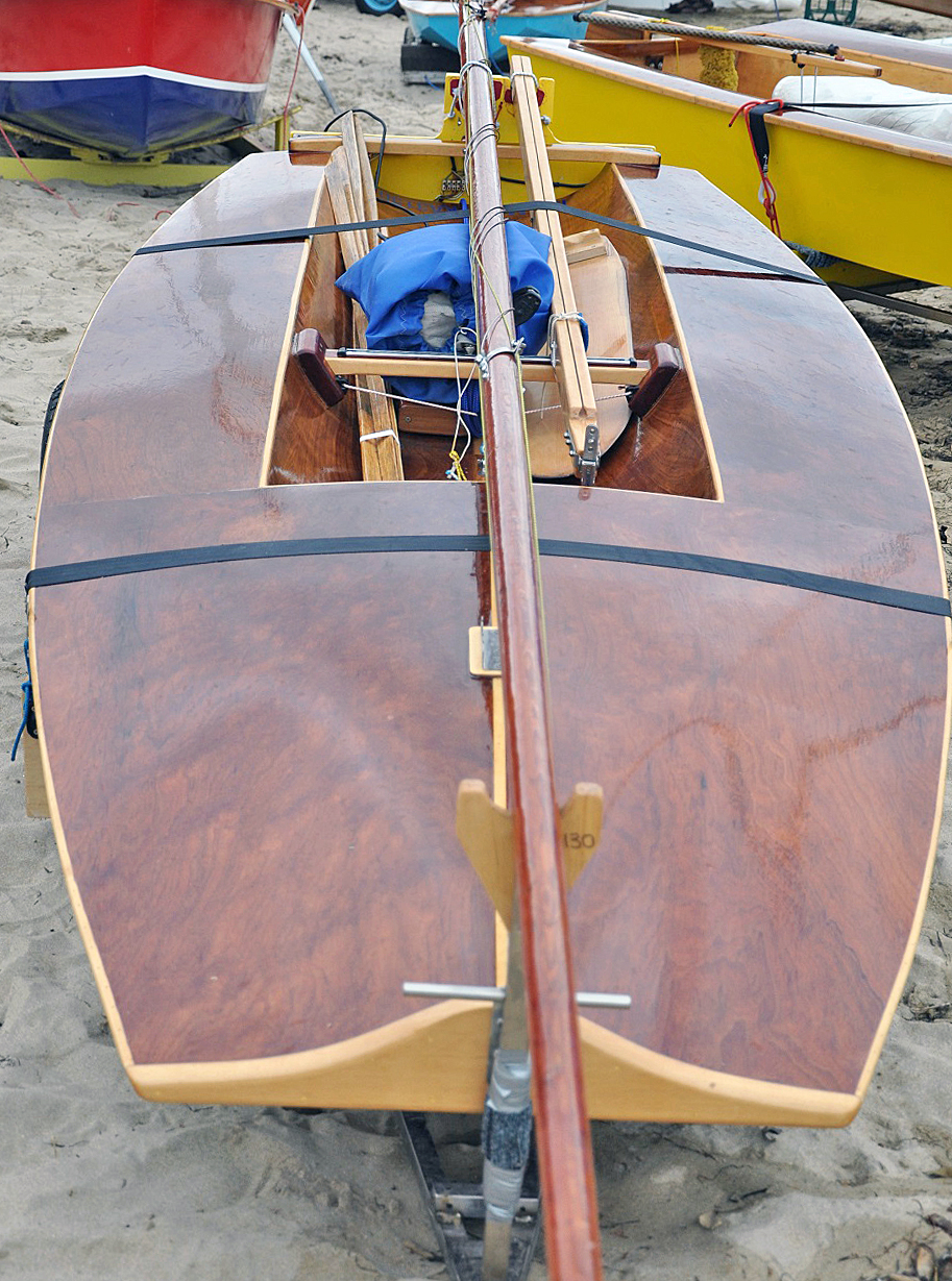 Earwigoagin: Scow Moths at South Gippsland Classic Dinghy Regatta
