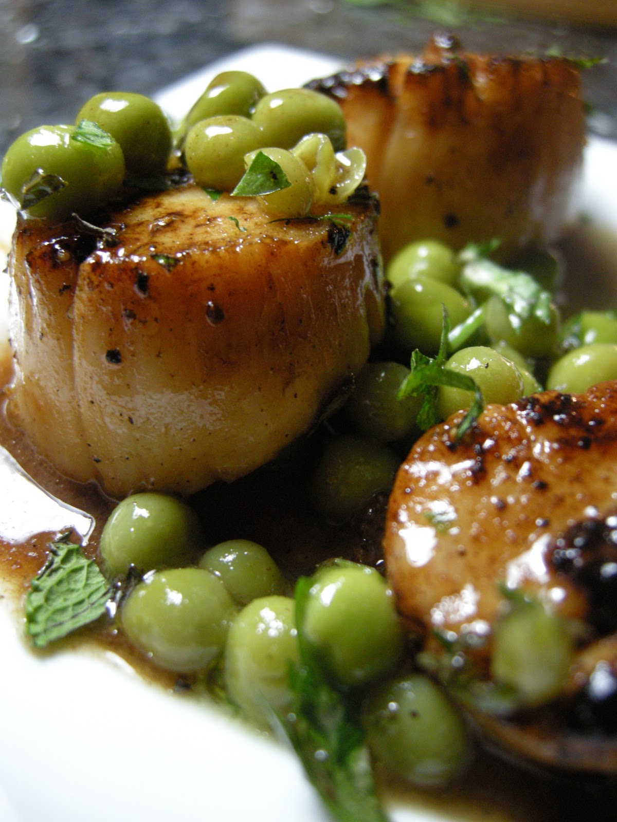 Kitchens Are Monkey Business: Rosie Makes Seared Caramelized Scallops ...