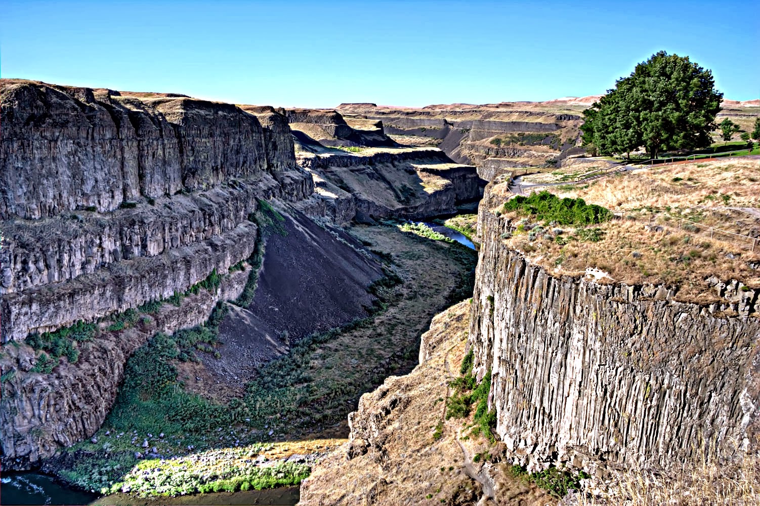 Los Lugares Más Increibles del Mundo*-._: 18 - Una Catarata en un Cañón ...