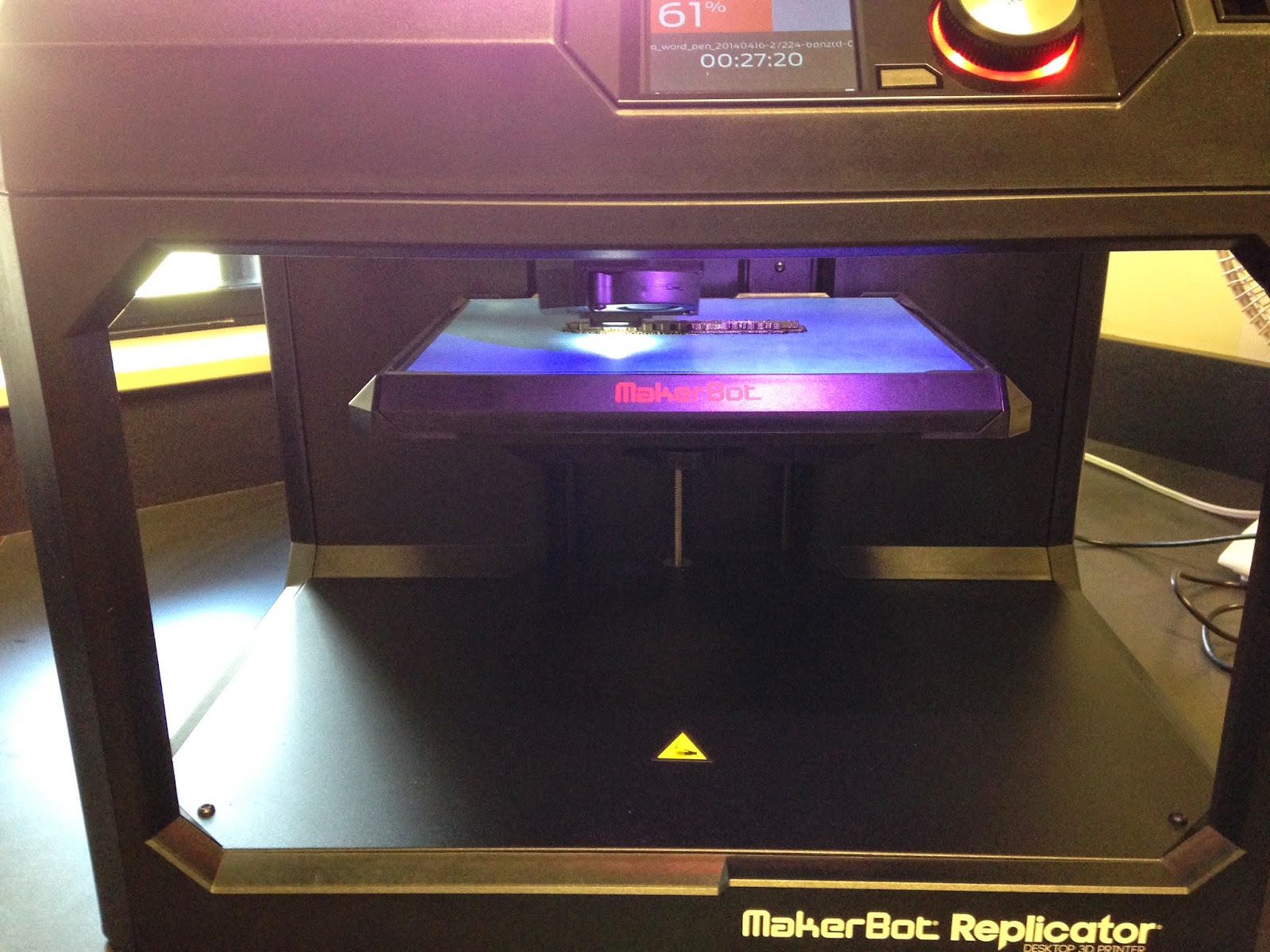 Librarian on Display: Tech: 3D Printer: Makerbot Replicator 5th Generation