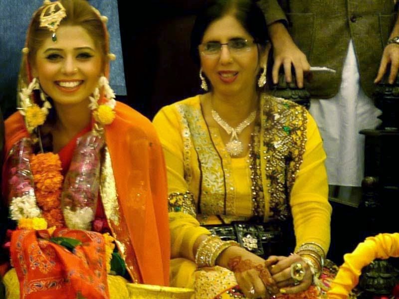 Samaa News Anchor Mehvish Siddiqui Wedding Unseen Pictures - Style Hunt ...