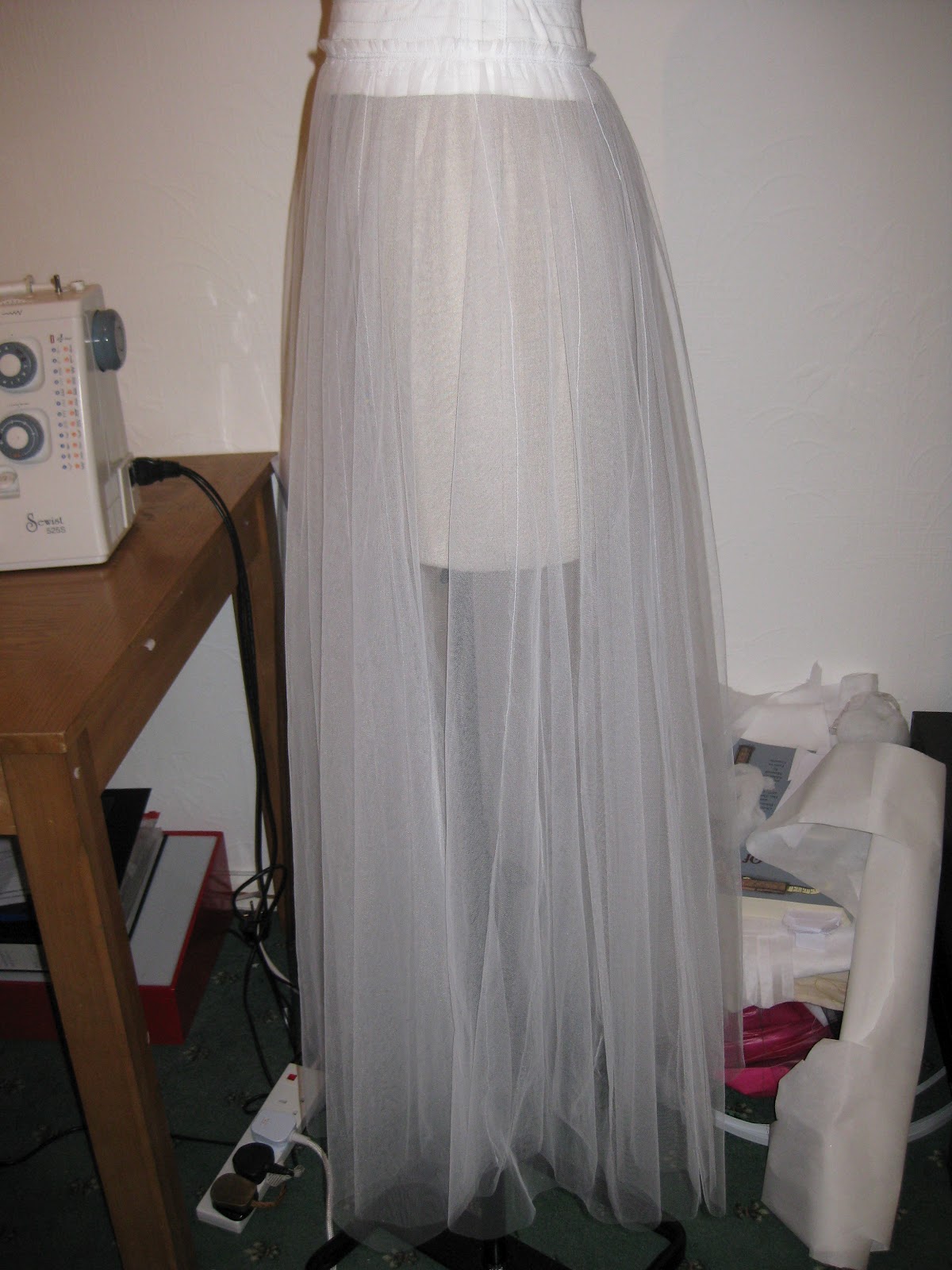 Belle Dame: The Silver Thimble: Romantic Tutu Skirt Construction Photos