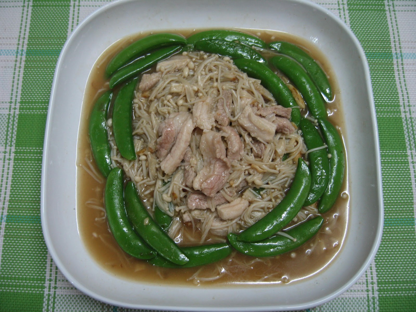 Sumptuous Flavours: Inoki Mushrooms & Snow Peas With Pork Belly Slices ...