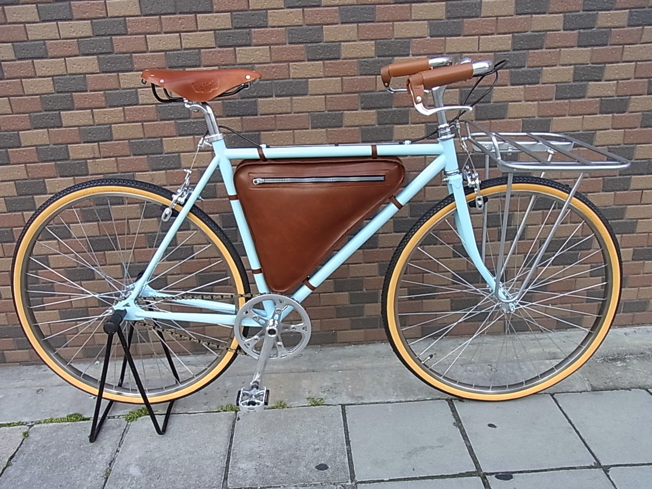 mcb (metalcraft bicycle): Porteur style bicycle