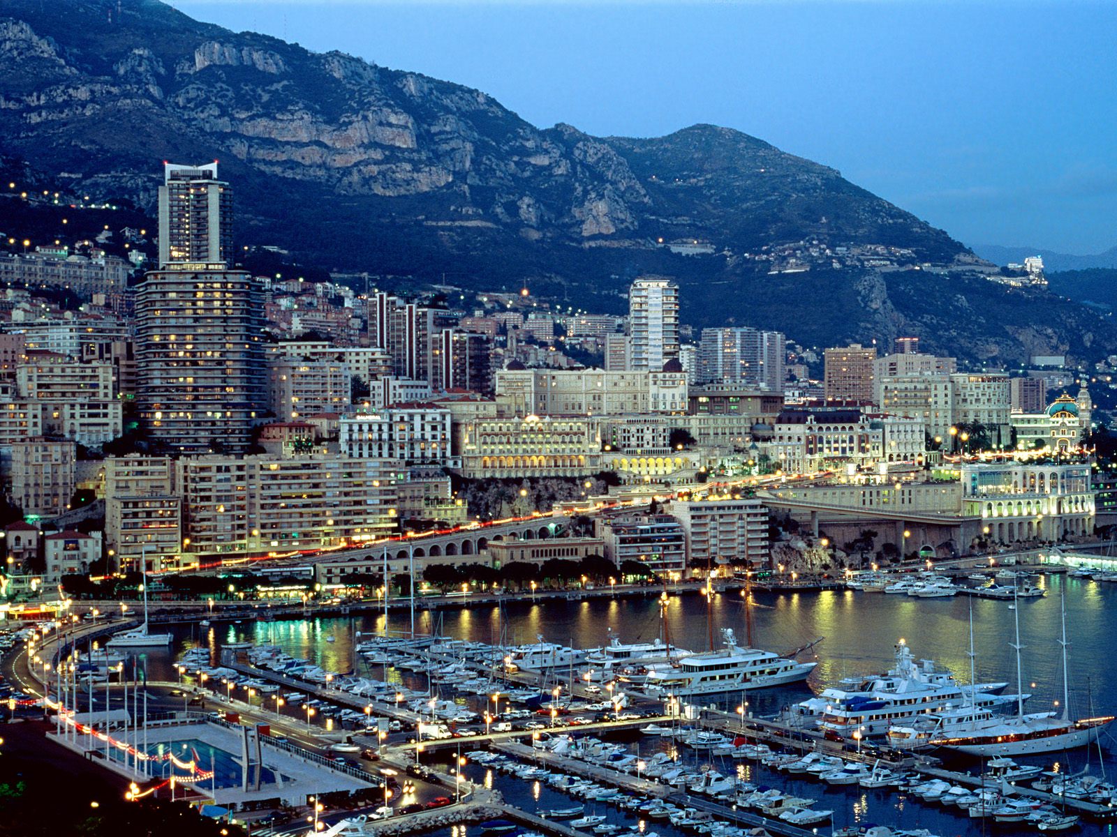 L'Arc En Ciel! ♥: MONACO