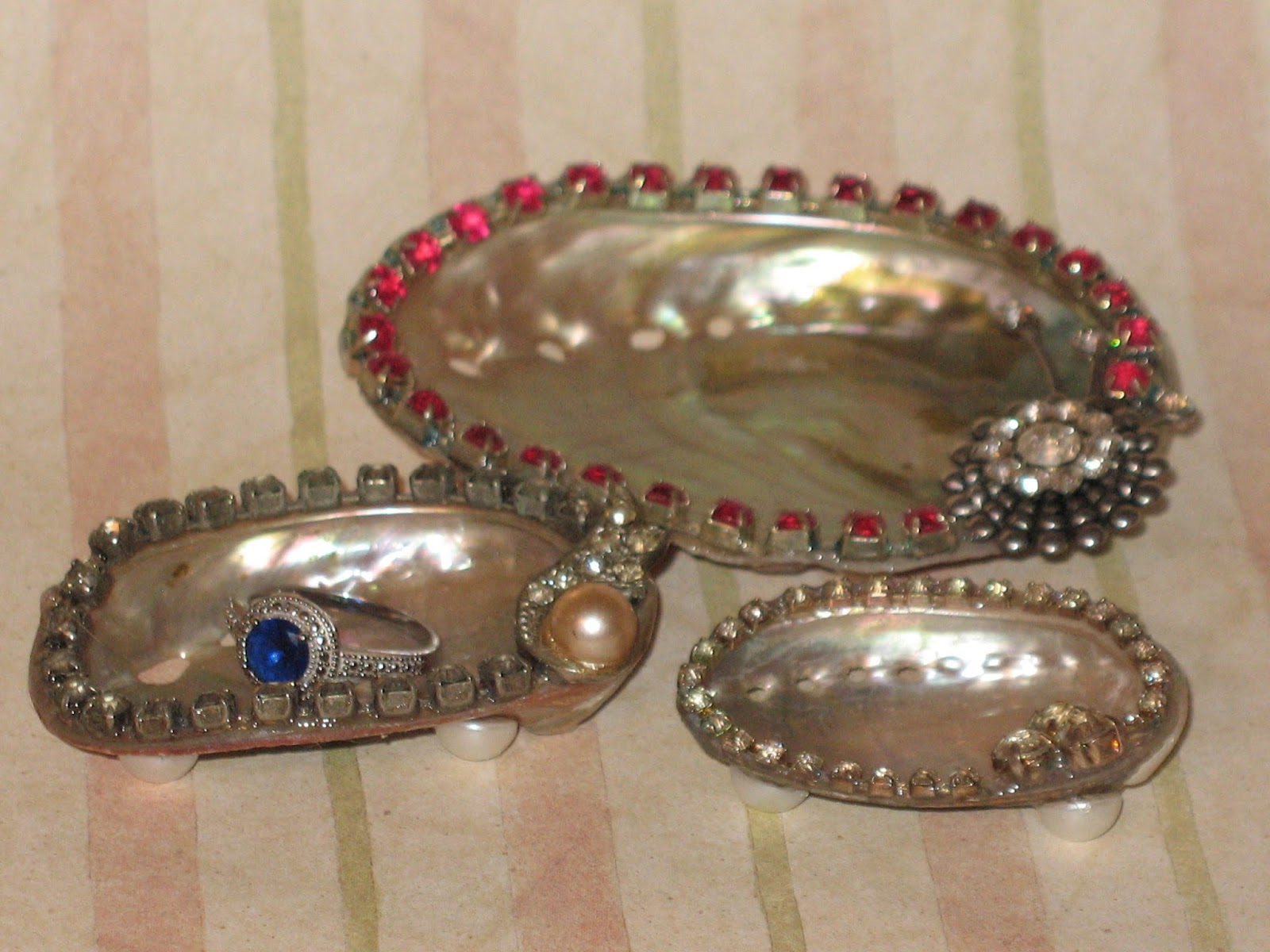 Artsy Fartsy: Bedazzled Abalone Shells