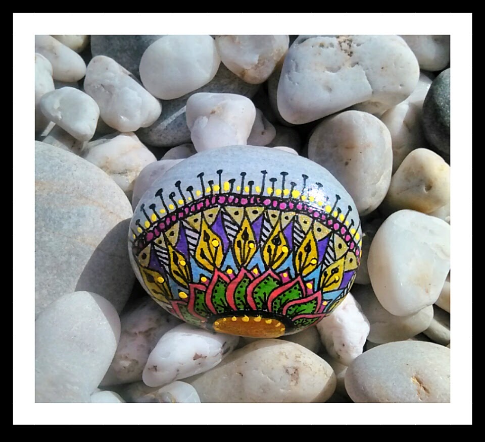 Meraki Studio Alcala la Real: Why paint pebbles?