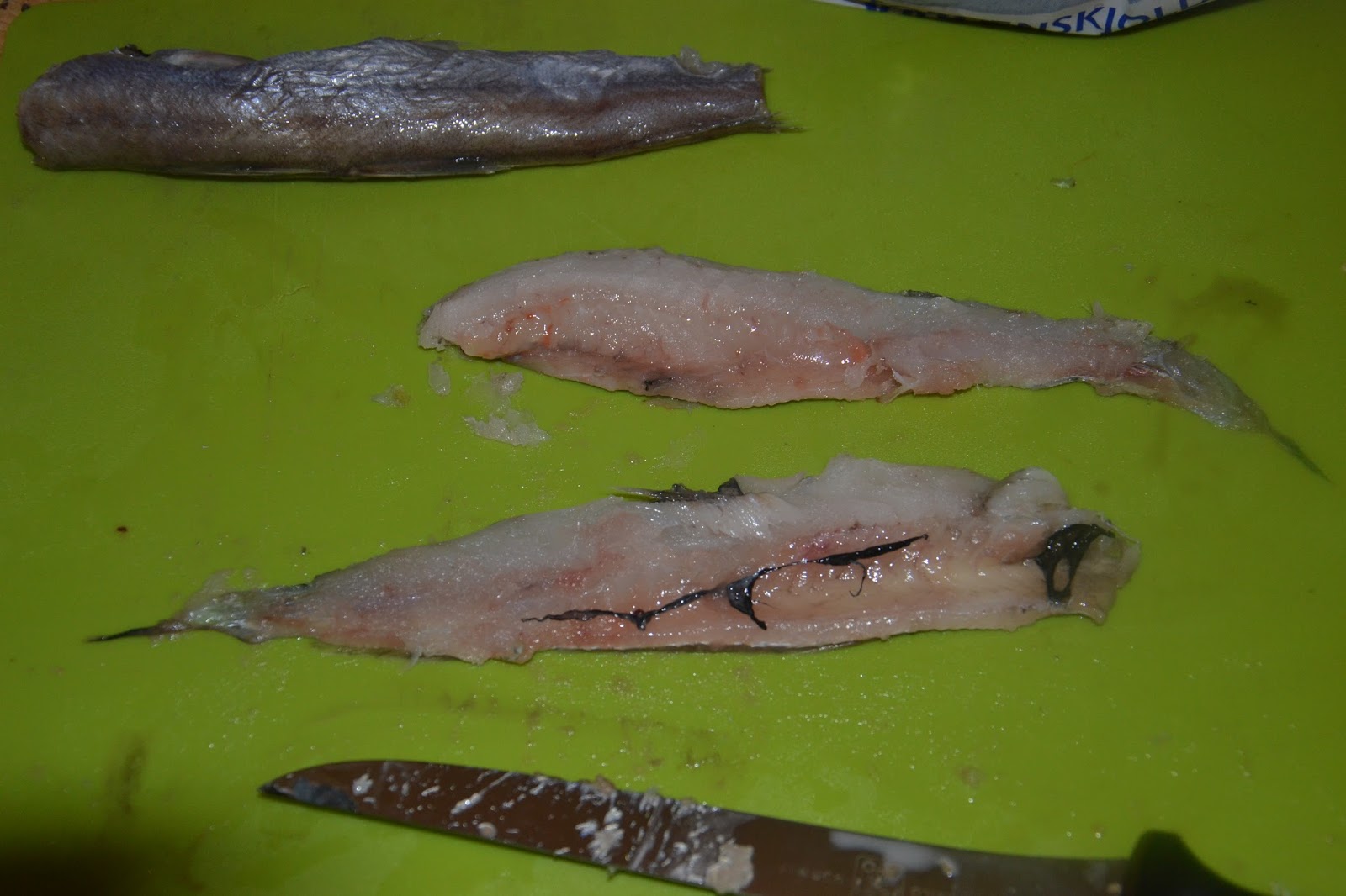 Oppdag Fisk!: Kolmule/Blue Whiting/Micromesistius Poutassou (Saltvann)